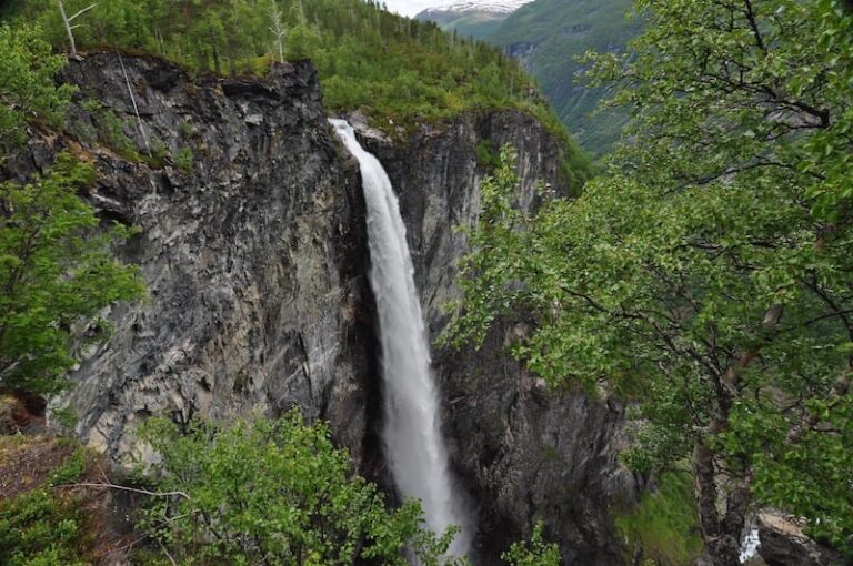 What to Know Before Hiking in Jotunheimen (Tips + Trails)