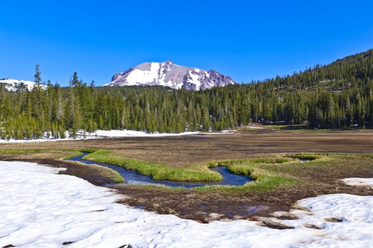 10 Things to Do in Lassen Volcanic National Park (+ Tips!)