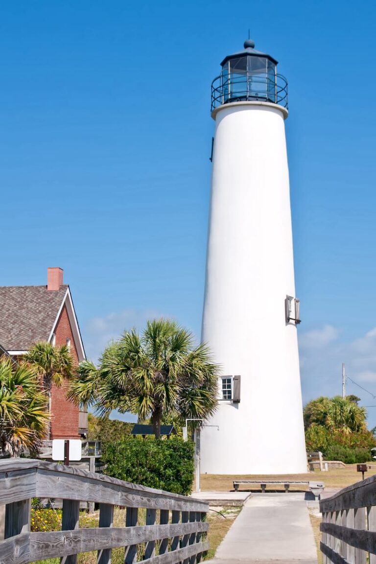 10 Prettiest Lighthouses in Florida (+ How to Visit Them)
