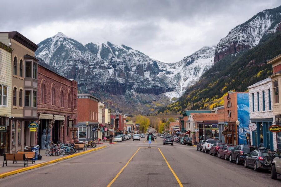 12 Things to Do in Telluride in Winter (Beyond Skiing!)
