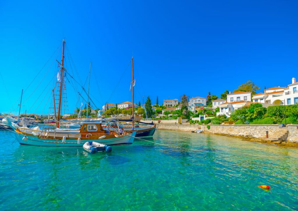 7 Best Things to Do in Spetses, Greece (+ Travel Tips!)