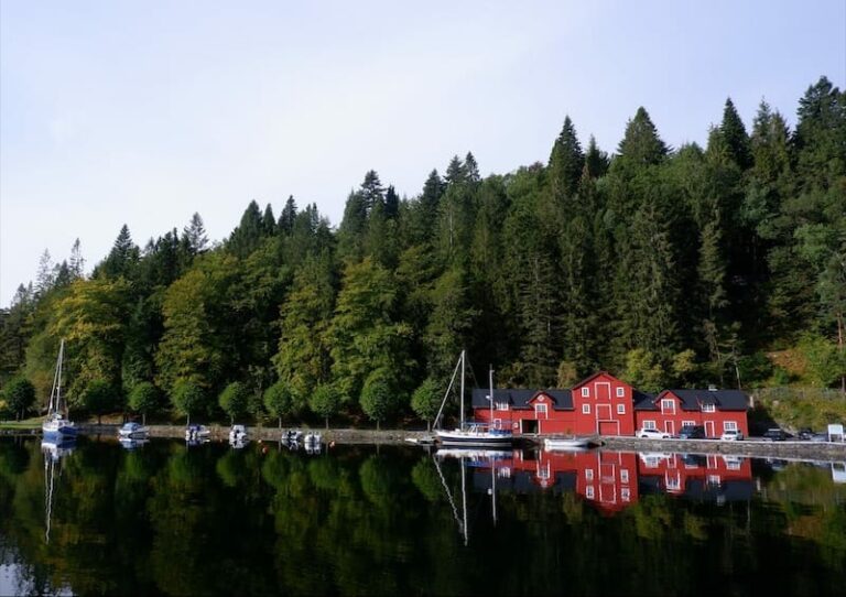 22 Beautiful Day Trips From Bergen, Norway (+ Map!)