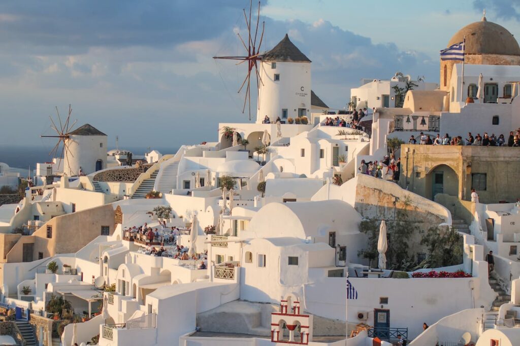 25 Best Things to Do in Santorini (for First-Time Visitors!)