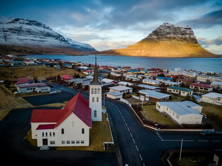 12 Small Towns and Villages in Iceland (That You Must Visit!)