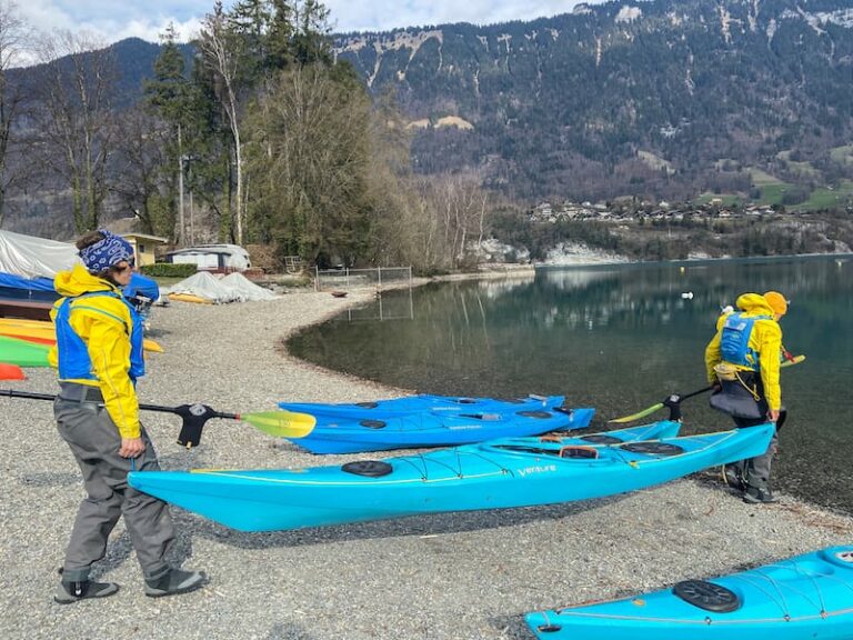 How to Book the Best Interlaken Kayaking Tour (on Lake Brienz!)