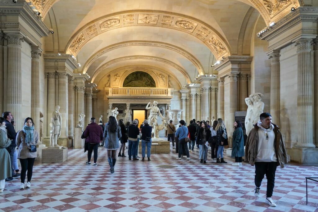 What to Know Before Visiting the Louvre in 2025 (+ Tips!)
