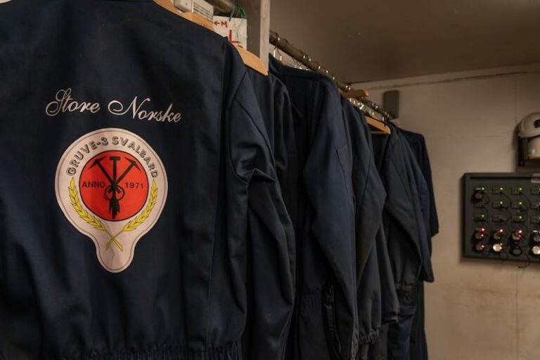 Gruve 3 Coal Mine Tour in Svalbard: How to Book + FAQs (2025)