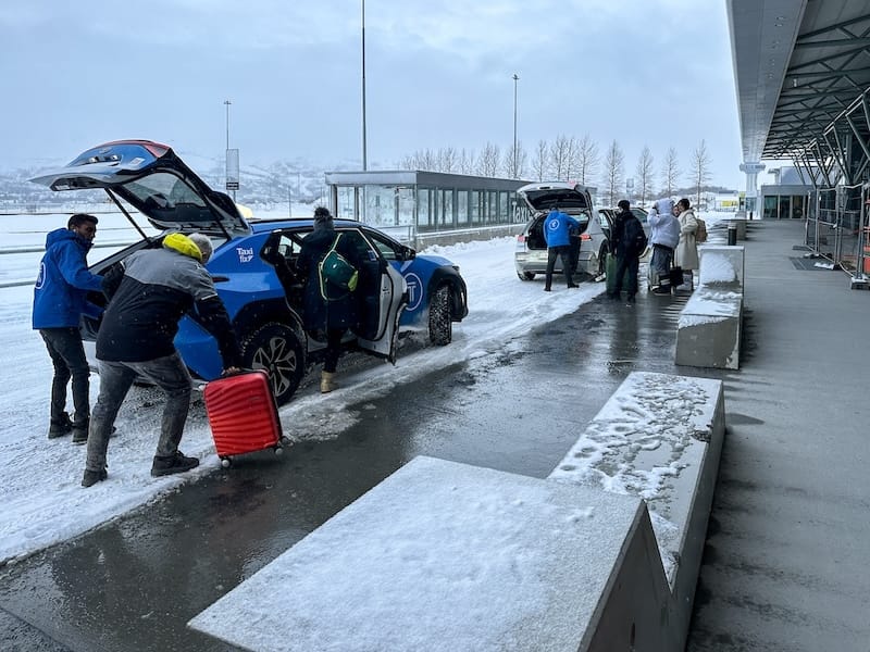 How to Get from Tromso Airport to the City (2024-2025)