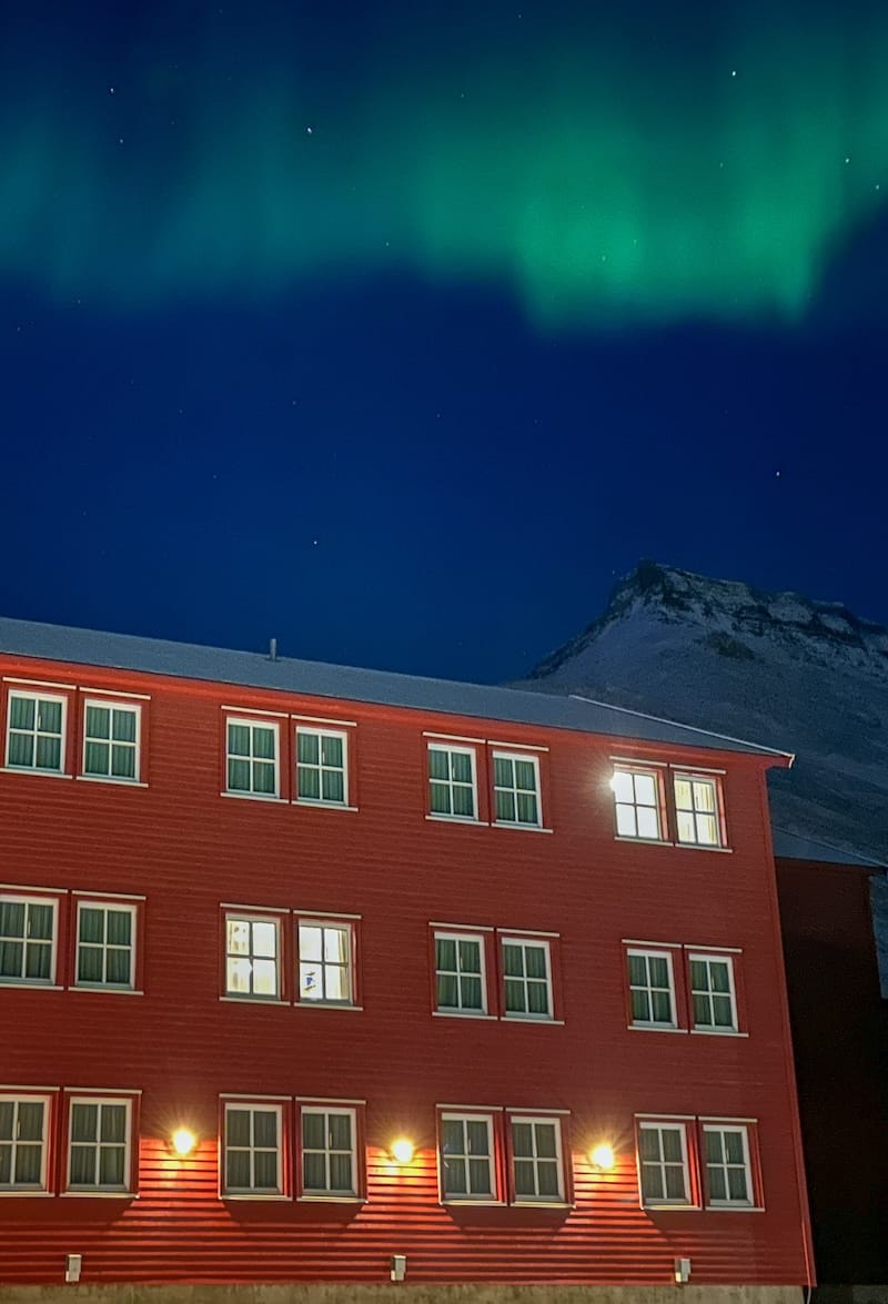 Best Time To Visit Svalbard: Month-by-Month Guide (2025) Best Time To Visit Svalbard: Month-by-Month Guide (2025)