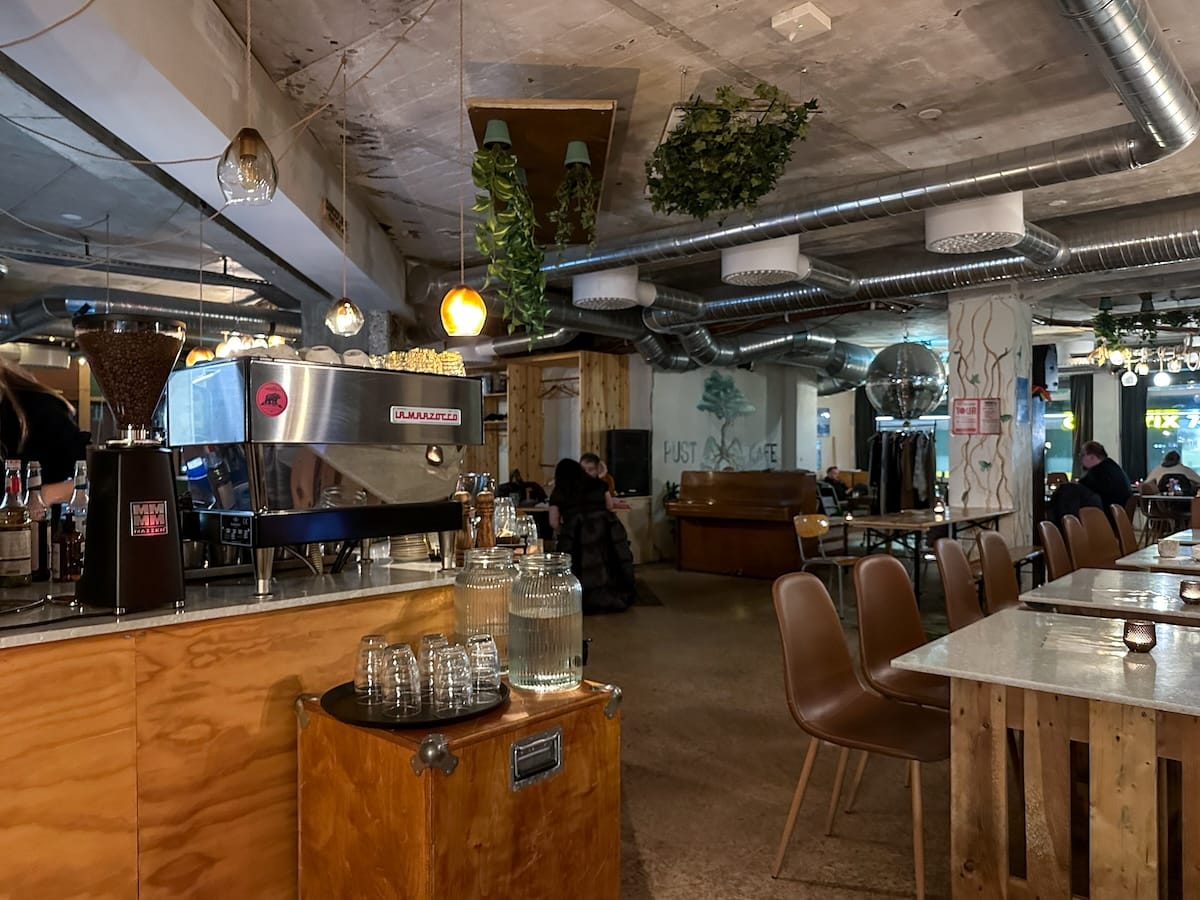 9 Delicious Coffee Shops and Cafes in Tromso, Norway (+ Map)
