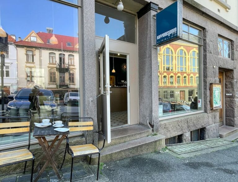7 Best Coffee Shops and Cafes in Bergen, Norway (+ Map!)