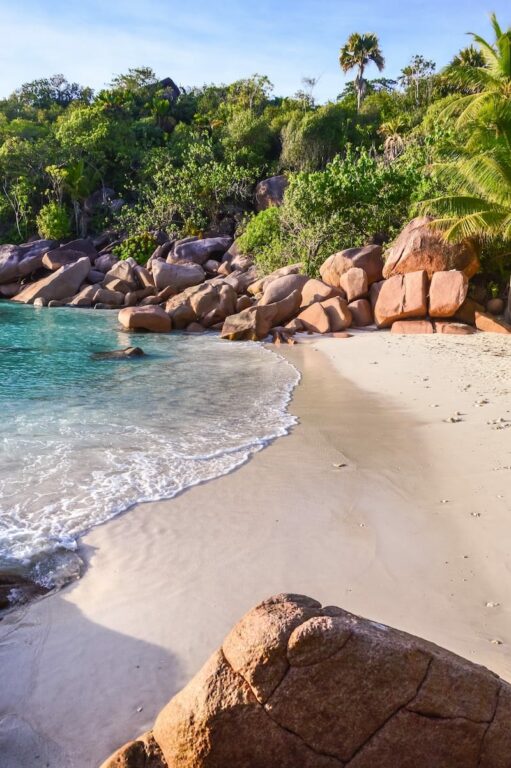 10 Breathtaking Beaches on Praslin, Seychelles (+ Map!)
