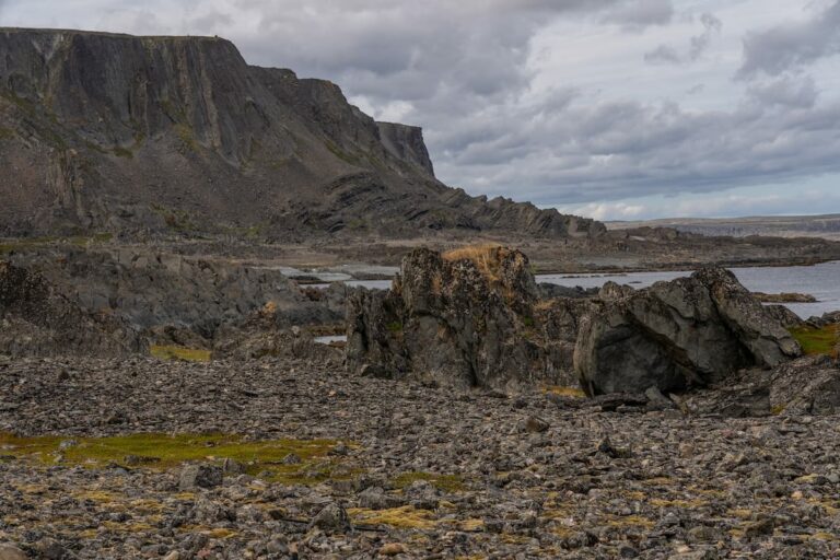 Hamningberg, Norway: How to Visit Finnmark's Lunar-Like Village